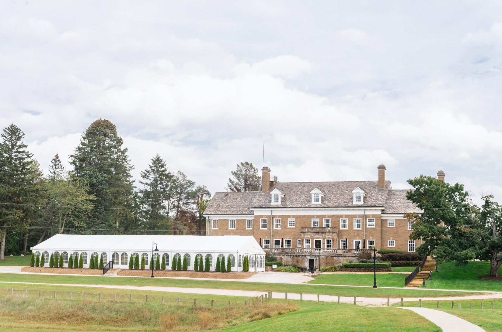 A Tour of the Felt Mansion in Holland - kaitlyncolephotography.com